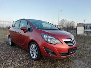 Orange Opel Meriva 2012 in Saldus, with an engine capacity of 1.70 L and mileage of 250 thousand km for 4990 €, photo 4 on AUTOMOTO.COM.LV