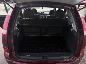Red Opel Meriva 2005 in Riga, with an engine capacity of 1.60 L and mileage of 103 thousand km for 1600 €, photo 9 on AUTOMOTO.COM.LV