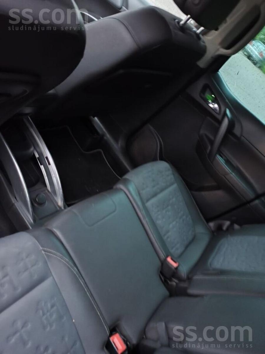 Sarkans Opel Meriva 2010 Jūrmala, ar dzinēja tilpumu 1.70 L un nobraukumu 280 tūkst. km par 2890 €, foto 8 vietnē AUTOMOTO.COM.LV