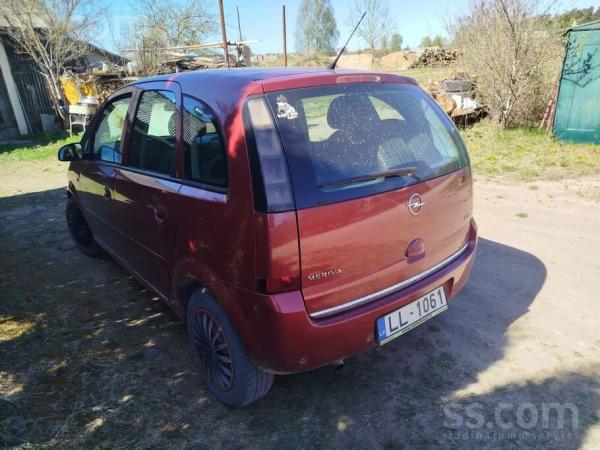 Red Opel Meriva 2006 in Tukums, with an engine capacity of 1.30 L and mileage of 350 thousand km for 1450 €, photo 3 on AUTOMOTO.COM.LV