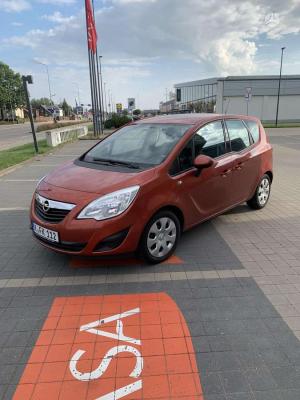 Sarkans Opel Meriva 2013 Kauņa, ar dzinēja tilpumu 1.40 L un nobraukumu 2 tūkst. km par 3350 €, foto 4 vietnē AUTOMOTO.COM.LV