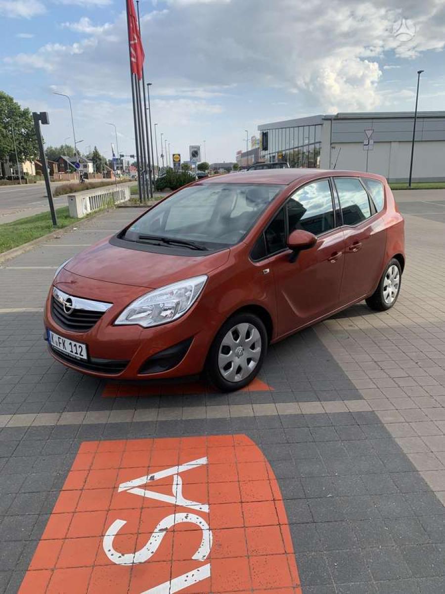 Sarkans Opel Meriva 2013 Kauņa, ar dzinēja tilpumu 1.40 L un nobraukumu 2 tūkst. km par 3350 €, foto 4 vietnē AUTOMOTO.COM.LV