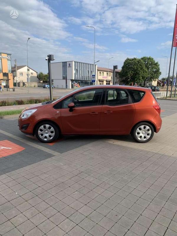 Sarkans Opel Meriva 2013 Kauņa, ar dzinēja tilpumu 1.40 L un nobraukumu 2 tūkst. km par 3350 €, foto 5 vietnē AUTOMOTO.COM.LV