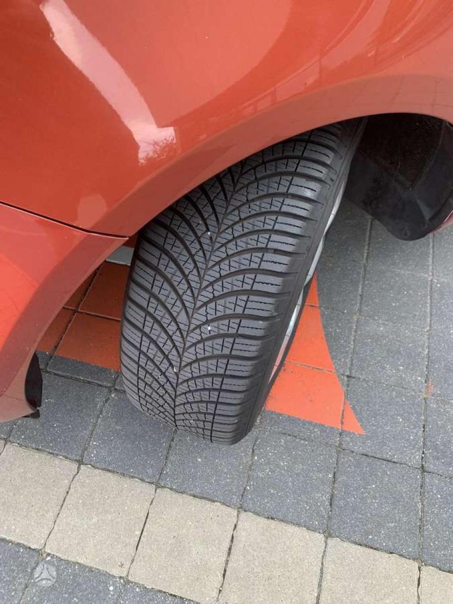 Sarkans Opel Meriva 2013 Kauņa, ar dzinēja tilpumu 1.40 L un nobraukumu 2 tūkst. km par 3350 €, foto 18 vietnē AUTOMOTO.COM.LV