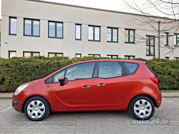Red Opel Meriva 2012 in Tallinn, with an engine capacity of 1.40 L and mileage of 185 thousand km for 2200 €, photo 4 on AUTOMOTO.COM.LV