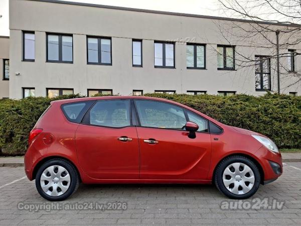 Red Opel Meriva 2012 in Tallinn, with an engine capacity of 1.40 L and mileage of 185 thousand km for 2200 €, photo 5 on AUTOMOTO.COM.LV