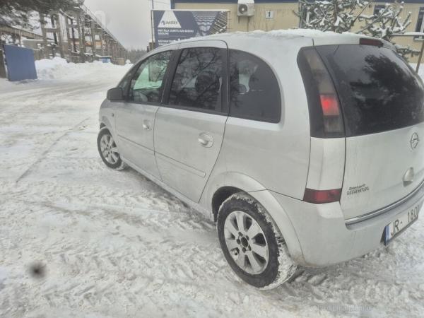 Opel Meriva 2008 in Daugavpils, with an engine capacity of 1.70 L and mileage of 240 thousand km for 1450 €, photo 4 on AUTOMOTO.COM.LV