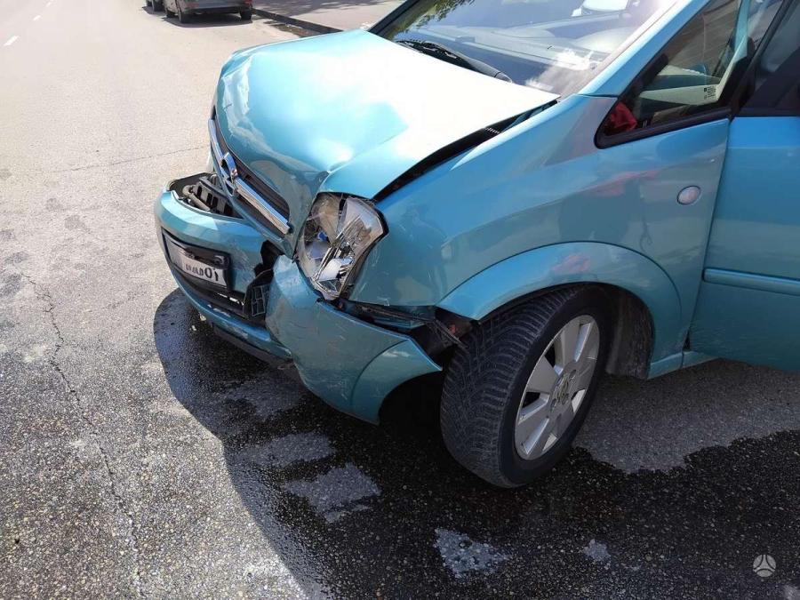 Opel Meriva 2004 Marijampole, ar dzinēja tilpumu 1.60 L un nobraukumu 159 tūkst. km par 600 €, foto 3 vietnē AUTOMOTO.COM.LV