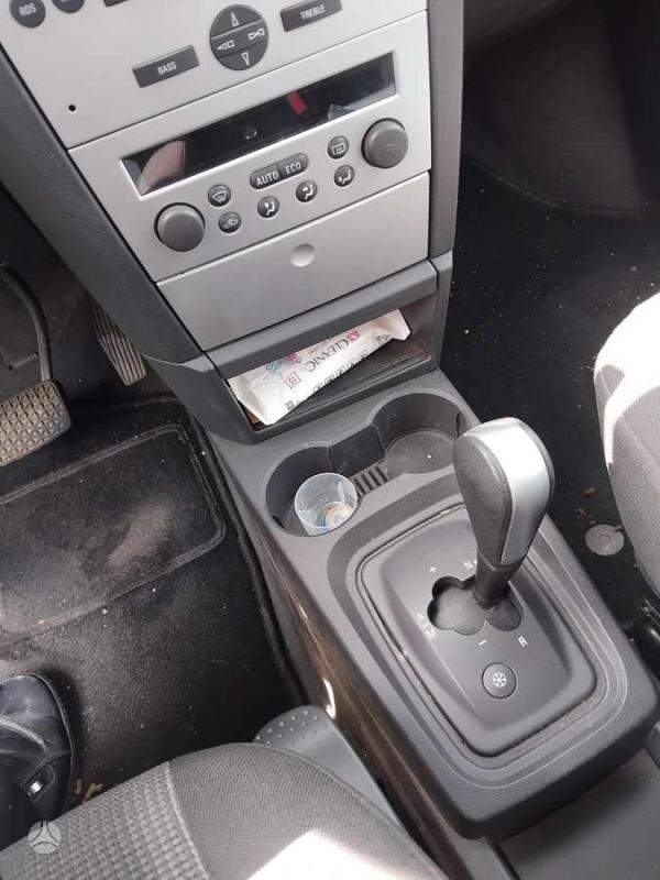 Opel Meriva 2004 in Marijampole, with an engine capacity of 1.60 L and mileage of 159 thousand km for 600 €, photo 6 on AUTOMOTO.COM.LV