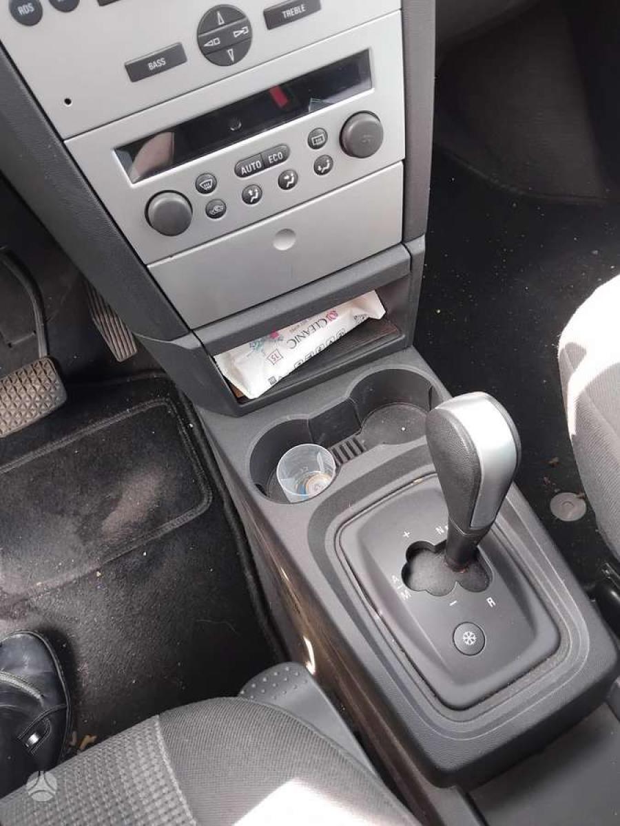 Opel Meriva 2004 Marijampole, ar dzinēja tilpumu 1.60 L un nobraukumu 159 tūkst. km par 600 €, foto 7 vietnē AUTOMOTO.COM.LV
