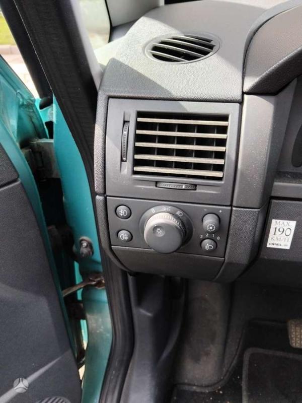 Opel Meriva 2004 in Marijampole, with an engine capacity of 1.60 L and mileage of 159 thousand km for 600 €, photo 8 on AUTOMOTO.COM.LV