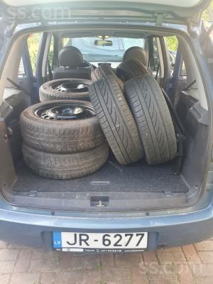 Opel Meriva 2006 in Tukums, with an engine capacity of 1.40 L and mileage of 238 thousand km for 2350 €, photo 9 on AUTOMOTO.COM.LV