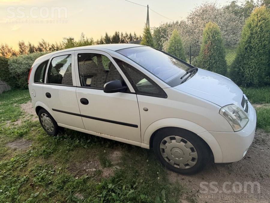White Opel Meriva 2006 in Dobele, with an engine capacity of 1.70 L and mileage of 350 thousand km for 600 €, photo 3 on AUTOMOTO.COM.LV
