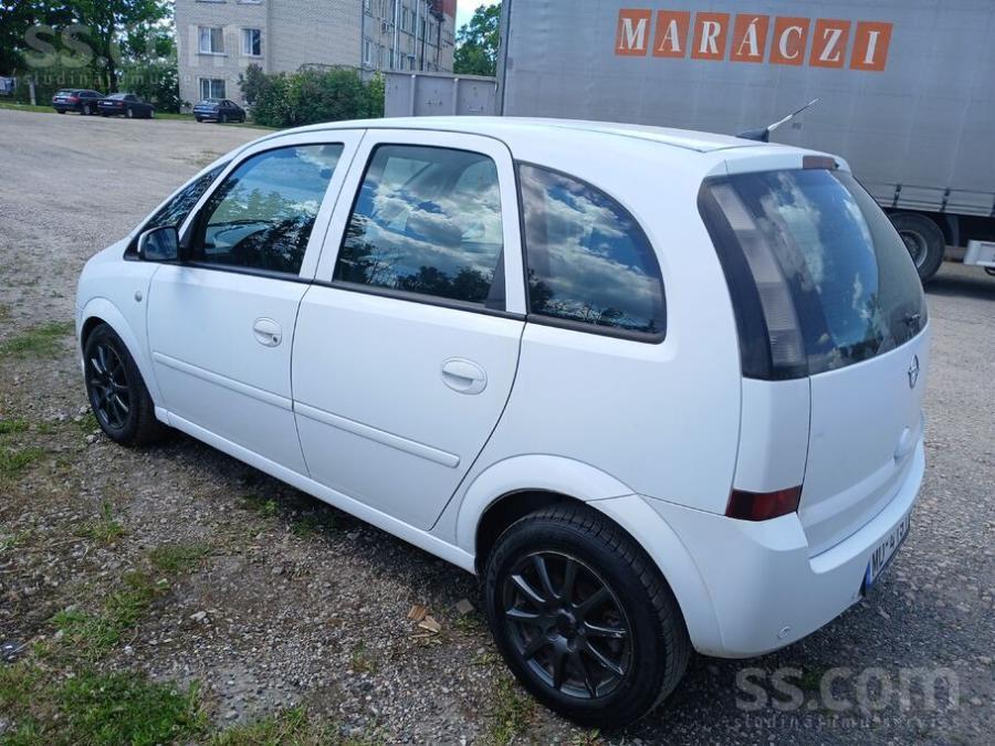 Balts Opel Meriva 2007 Bauska, ar dzinēja tilpumu 1.70 L un nobraukumu 300 tūkst. km par 1190 €, foto 3 vietnē AUTOMOTO.COM.LV