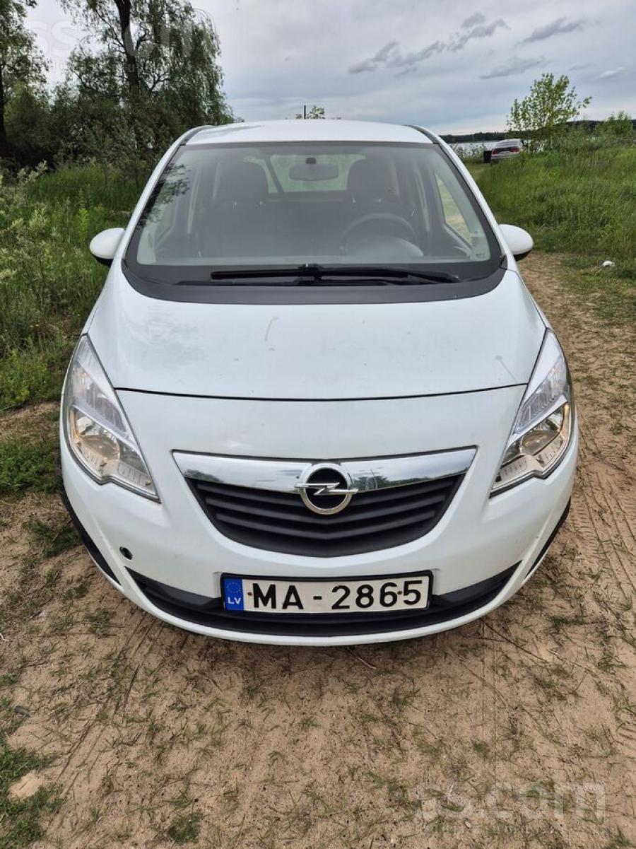Balts Opel Meriva 2012 Rīga, ar dzinēja tilpumu 1.30 L un nobraukumu 289 tūkst. km par 2650 €, foto 1 vietnē AUTOMOTO.COM.LV