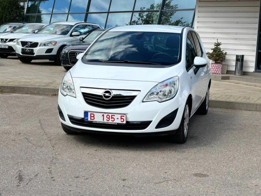 Balts Opel Meriva 2012 Rīga, ar dzinēja tilpumu 1.70 L un nobraukumu 157 tūkst. km par 4600 €, foto 3 vietnē AUTOMOTO.COM.LV