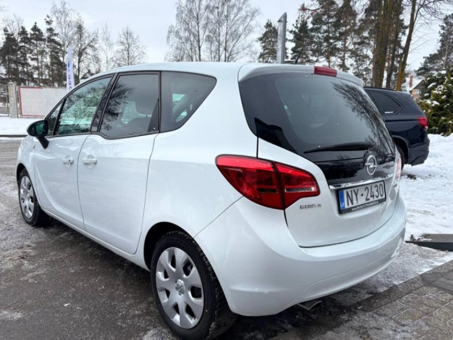 Balts Opel Meriva 2012 Rīga, ar dzinēja tilpumu 1.70 L un nobraukumu 157 tūkst. km par 4600 €, foto 5 vietnē AUTOMOTO.COM.LV
