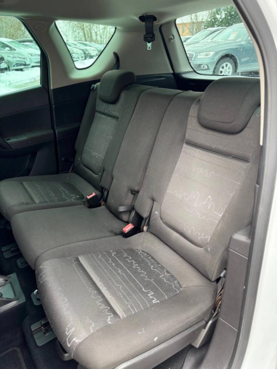 Balts Opel Meriva 2012 Rīga, ar dzinēja tilpumu 1.70 L un nobraukumu 157 tūkst. km par 4600 €, foto 15 vietnē AUTOMOTO.COM.LV