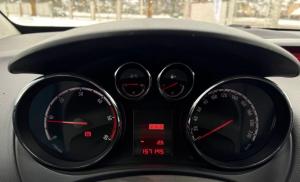 Balts Opel Meriva 2012 Rīga, ar dzinēja tilpumu 1.70 L un nobraukumu 157 tūkst. km par 4600 €, foto 19 vietnē AUTOMOTO.COM.LV