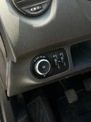 Balts Opel Meriva 2012 Rīga, ar dzinēja tilpumu 1.70 L un nobraukumu 157 tūkst. km par 4600 €, foto 34 vietnē AUTOMOTO.COM.LV