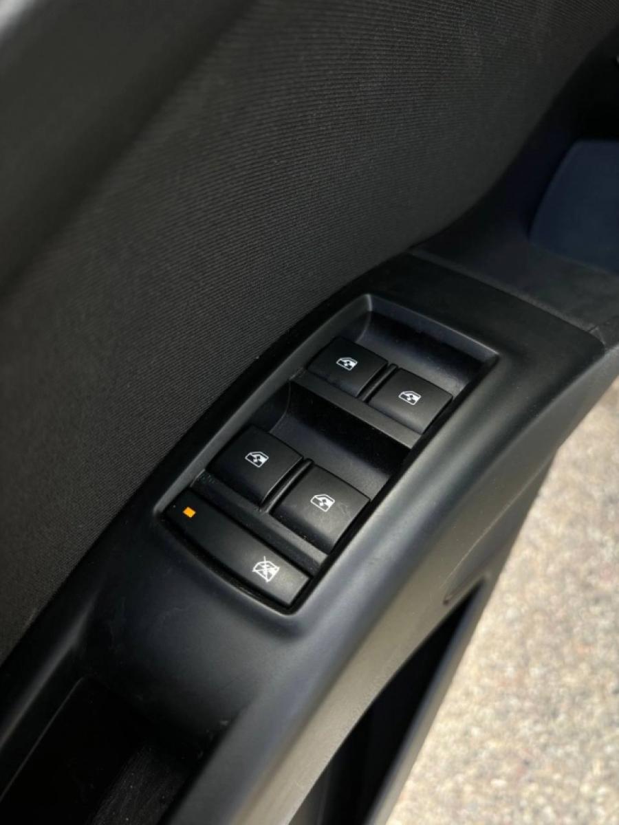 Balts Opel Meriva 2012 Rīga, ar dzinēja tilpumu 1.70 L un nobraukumu 157 tūkst. km par 4600 €, foto 35 vietnē AUTOMOTO.COM.LV