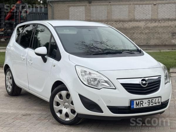 Balts Opel Meriva 2012 Jelgava, ar dzinēja tilpumu 1.70 L un nobraukumu 246 tūkst. km par 2700 €, foto 1 vietnē AUTOMOTO.COM.LV