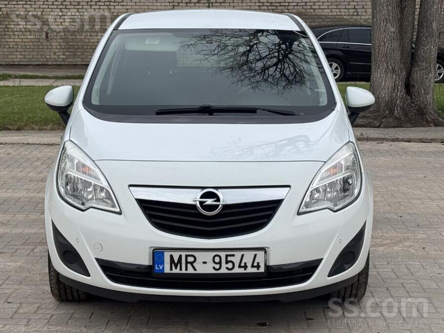 Balts Opel Meriva 2012 Jelgava, ar dzinēja tilpumu 1.70 L un nobraukumu 246 tūkst. km par 2700 €, foto 3 vietnē AUTOMOTO.COM.LV