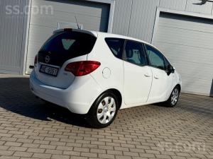White Opel Meriva 2013 in Riga, with an engine capacity of 1.70 L and mileage of 343 thousand km for 1800 €, photo 6 on AUTOMOTO.COM.LV