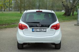 Balts Opel Meriva 2015 Liepāja, ar dzinēja tilpumu 1.60 L un nobraukumu 215 tūkst. km par 5600 €, foto 4 vietnē AUTOMOTO.COM.LV