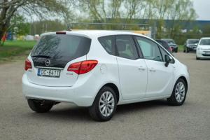 Balts Opel Meriva 2015 Liepāja, ar dzinēja tilpumu 1.60 L un nobraukumu 215 tūkst. km par 5600 €, foto 5 vietnē AUTOMOTO.COM.LV