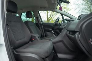 Balts Opel Meriva 2015 Liepāja, ar dzinēja tilpumu 1.60 L un nobraukumu 215 tūkst. km par 5600 €, foto 17 vietnē AUTOMOTO.COM.LV