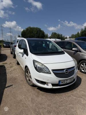 Balts Opel Meriva 2016 Viļņa, ar dzinēja tilpumu 1.60 L un nobraukumu 260 tūkst. km par 1950 €, foto  vietnē AUTOMOTO.COM.LV