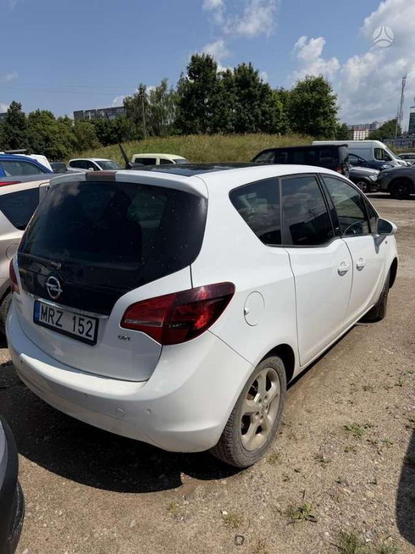 Balts Opel Meriva 2016 Viļņa, ar dzinēja tilpumu 1.60 L un nobraukumu 260 tūkst. km par 1950 €, foto 2 vietnē AUTOMOTO.COM.LV