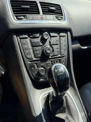 Balts Opel Meriva 2016 Viļņa, ar dzinēja tilpumu 1.60 L un nobraukumu 260 tūkst. km par 1950 €, foto 7 vietnē AUTOMOTO.COM.LV