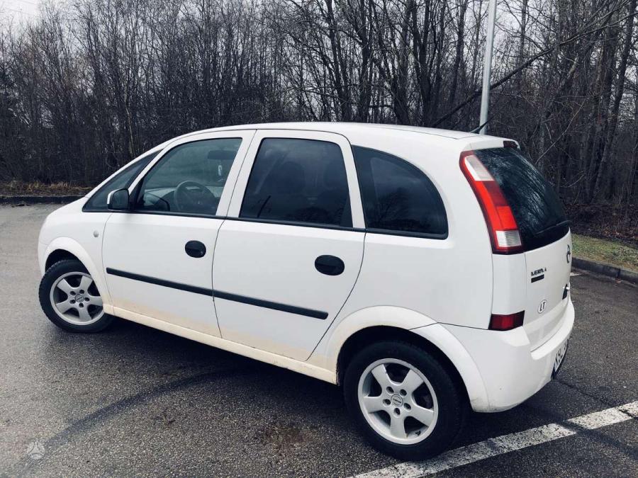Balts Opel Meriva 2005 Kuršėnai, ar dzinēja tilpumu 1.70 L un nobraukumu 202 tūkst. km par 950 €, foto 2 vietnē AUTOMOTO.COM.LV