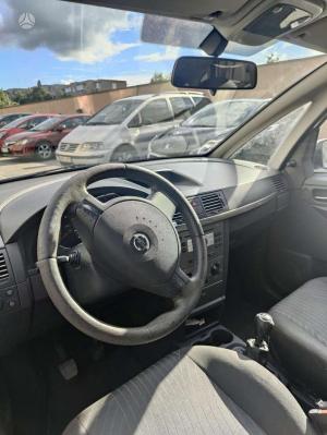 White Opel Meriva 2006 in Vilnius, with an engine capacity of 1.60 L and mileage of 242 thousand km for 1150 €, photo 7 on AUTOMOTO.COM.LV