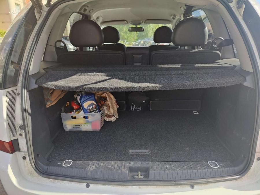 White Opel Meriva 2006 in Vilnius, with an engine capacity of 1.60 L and mileage of 242 thousand km for 1150 €, photo 9 on AUTOMOTO.COM.LV