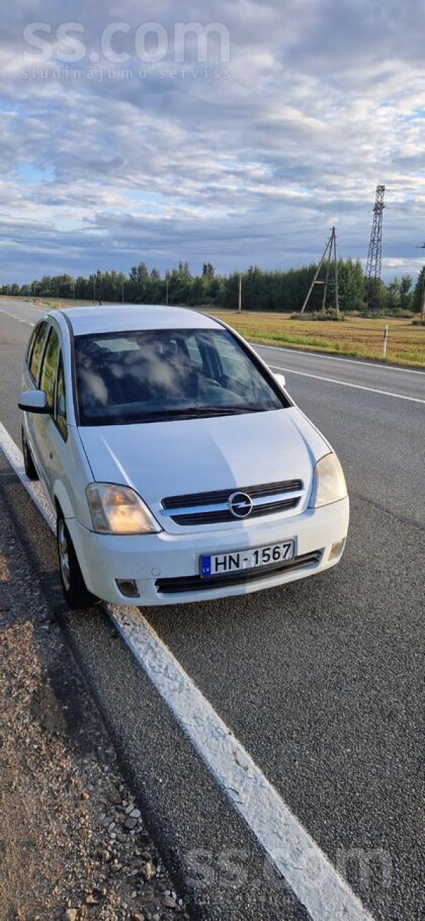 White Opel Meriva 2006 in Jelgava, with an engine capacity of 1.70 L and mileage of 280 thousand km for 550 €, photo 3 on AUTOMOTO.COM.LV