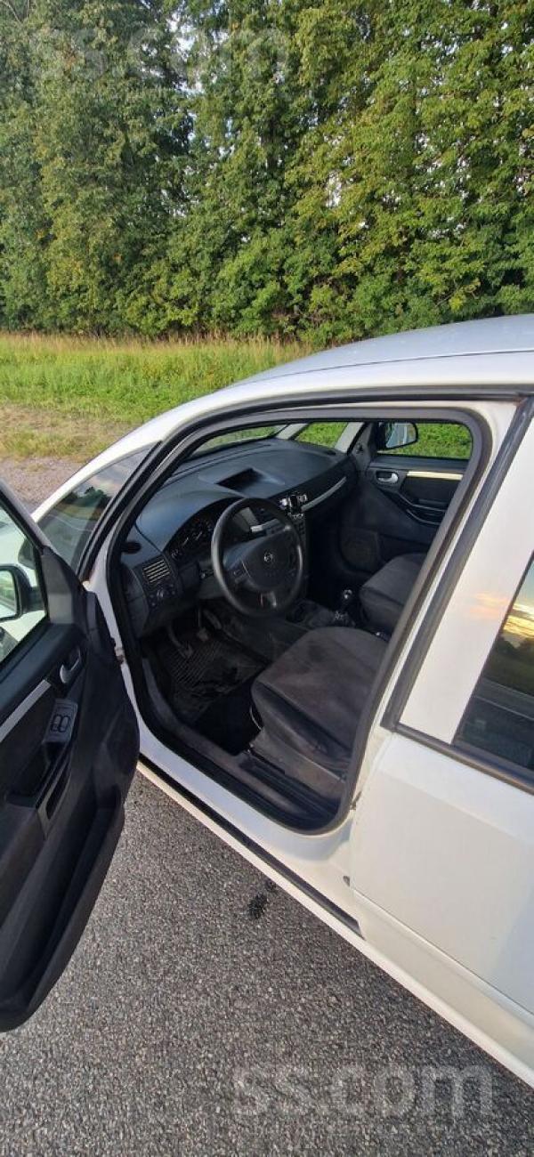 White Opel Meriva 2006 in Jelgava, with an engine capacity of 1.70 L and mileage of 280 thousand km for 550 €, photo 6 on AUTOMOTO.COM.LV