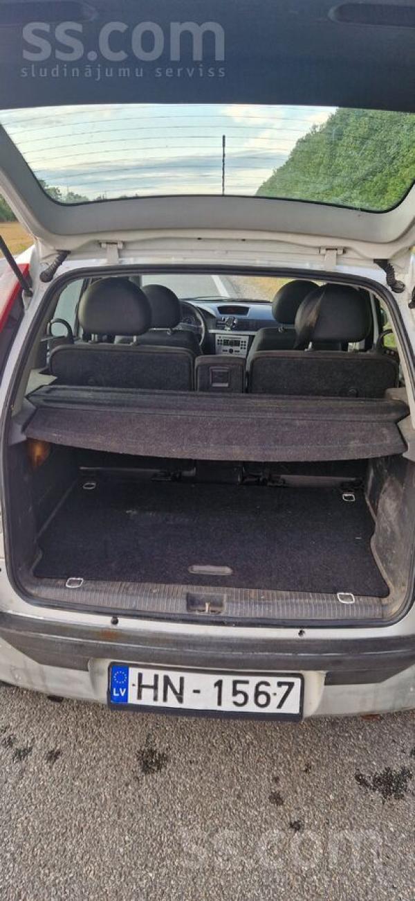 White Opel Meriva 2006 in Jelgava, with an engine capacity of 1.70 L and mileage of 280 thousand km for 550 €, photo 7 on AUTOMOTO.COM.LV