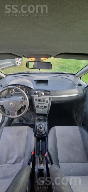 White Opel Meriva 2006 in Jelgava, with an engine capacity of 1.70 L and mileage of 280 thousand km for 550 €, photo 9 on AUTOMOTO.COM.LV