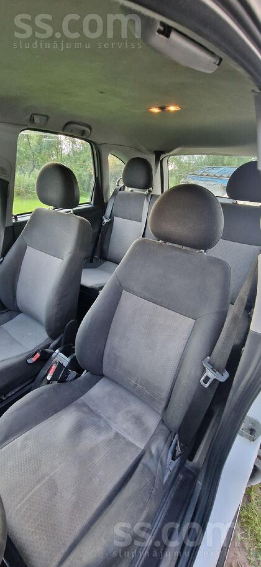 White Opel Meriva 2006 in Jelgava, with an engine capacity of 1.70 L and mileage of 280 thousand km for 550 €, photo 10 on AUTOMOTO.COM.LV