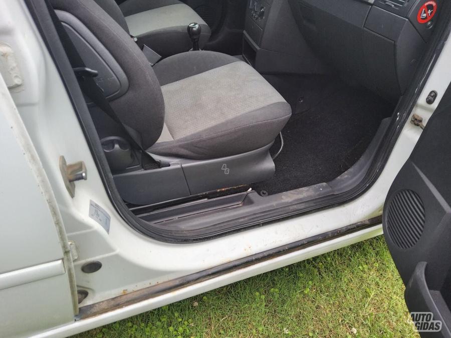 Balts Opel Meriva 2007 Anykščiai, ar dzinēja tilpumu 1.70 L un nobraukumu 334 tūkst. km par 550 €, foto 9 vietnē AUTOMOTO.COM.LV