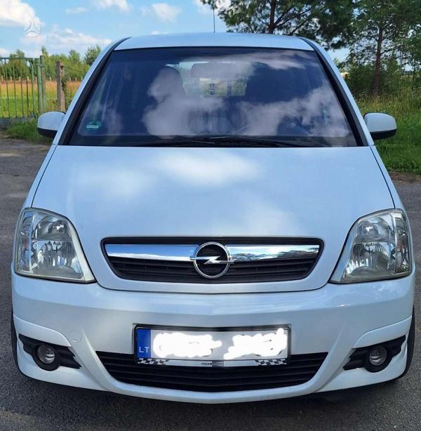 Balts Opel Meriva 2009 Panevēža, ar dzinēja tilpumu 1.69 L un nobraukumu 250 tūkst. km par 1400 €, foto 2 vietnē AUTOMOTO.COM.LV