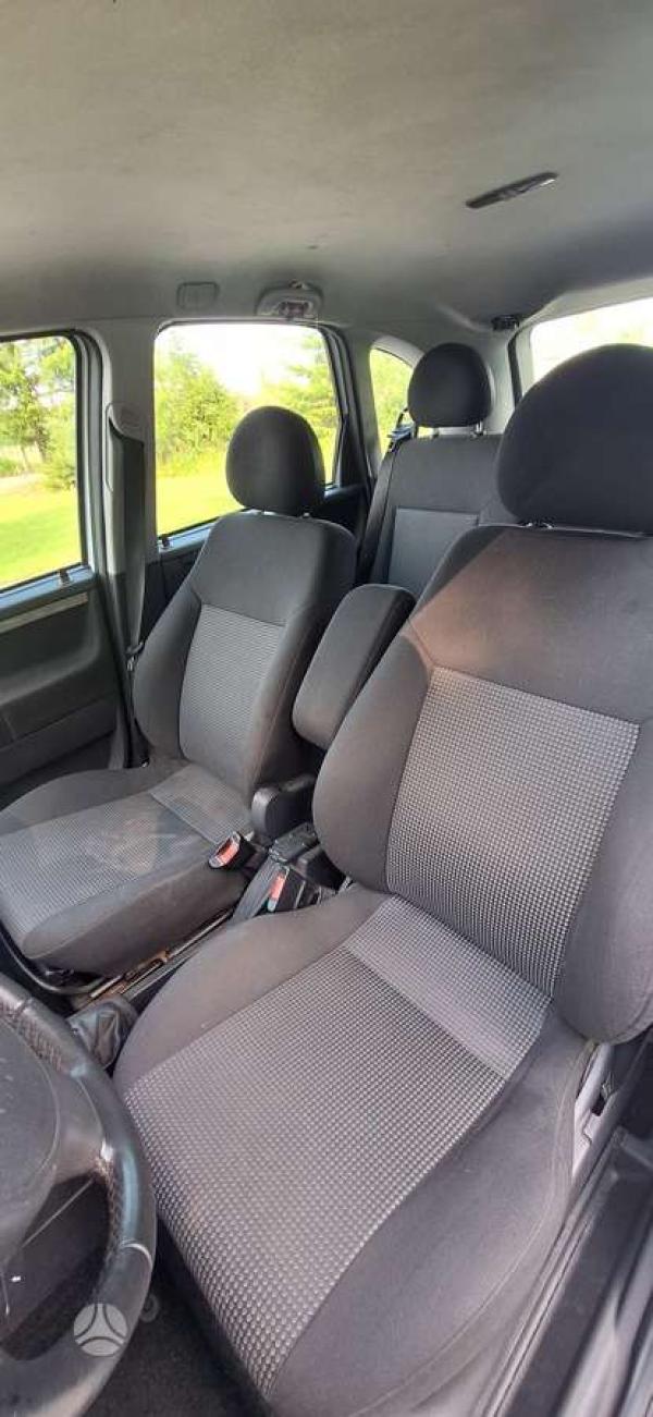 Balts Opel Meriva 2009 Panevēža, ar dzinēja tilpumu 1.69 L un nobraukumu 250 tūkst. km par 1400 €, foto 10 vietnē AUTOMOTO.COM.LV
