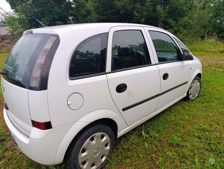Balts Opel Meriva 2010 Kauņa, ar dzinēja tilpumu 1.36 L un nobraukumu 229 tūkst. km par 900 €, foto 3 vietnē AUTOMOTO.COM.LV