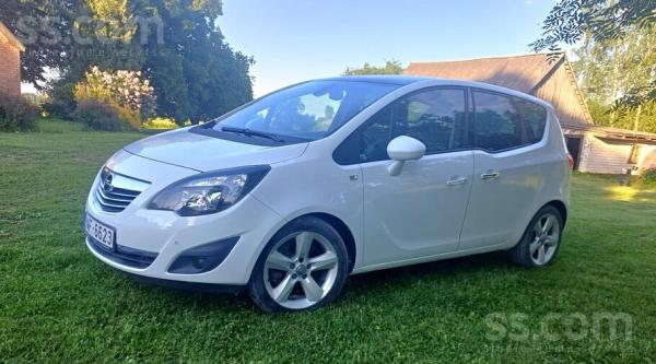 White Opel Meriva 2011 in Madona, with an engine capacity of 1.70 L and mileage of 253 thousand km for 3600 €, photo 6 on AUTOMOTO.COM.LV