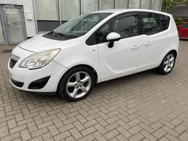 Balts Opel Meriva 2011 Tauragė, ar dzinēja tilpumu 1.70 L un nobraukumu 243 tūkst. km par 2650 €, foto 3 vietnē AUTOMOTO.COM.LV