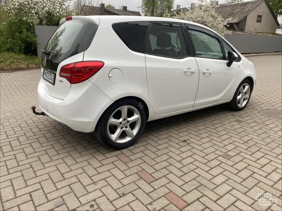 Balts Opel Meriva 2011 Tauragė, ar dzinēja tilpumu 1.70 L un nobraukumu 243 tūkst. km par 2650 €, foto 7 vietnē AUTOMOTO.COM.LV