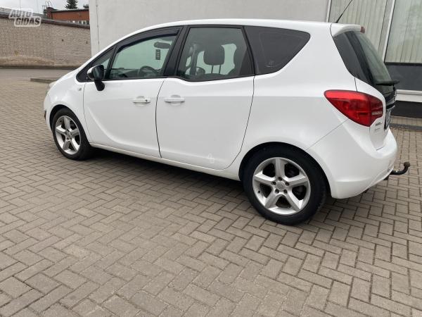 Balts Opel Meriva 2011 Tauragė, ar dzinēja tilpumu 1.70 L un nobraukumu 243 tūkst. km par 2650 €, foto 8 vietnē AUTOMOTO.COM.LV